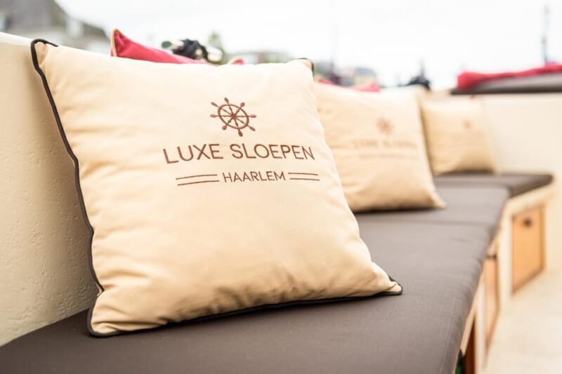 Haarlem: Guided Highlights Canal Cruise on Open Boat - FAQs