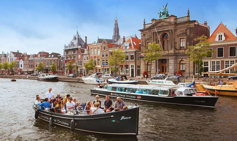 Haarlem: Local Cheese and Wine Cruise - Group Size & Practicalities