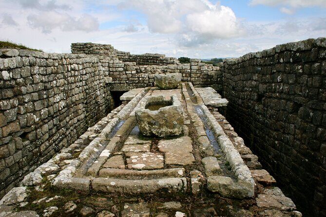 Hadrians Wall tour full day - Who Should Consider This Tour?