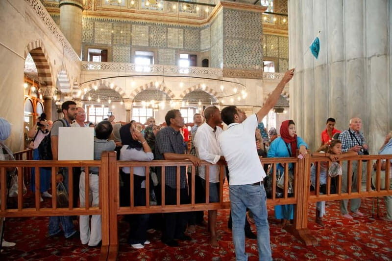 Hagia Sophia & Blue Mosque Half-day Guided, Small Group Tour - Practical Tips for Making the Most of the Tour