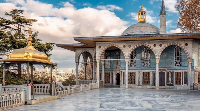 Hagia Sophia & Topkapi Palace Combo Tickets with Audio Guide - Key Points