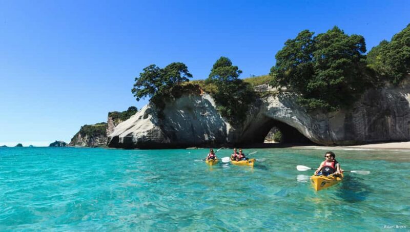 Hahei: Cathedral Cove Kayak Tour - Refreshments included - The Experience in Detail