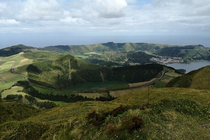 Half-Day 4x4 Tour to Lagoa das Sete Cidades - Who Would Love This Tour?