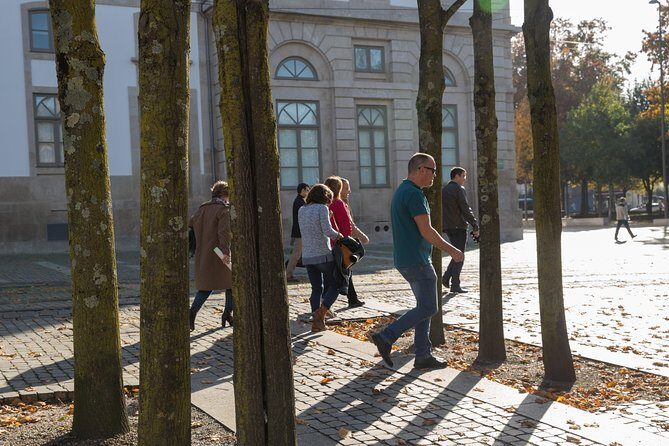 Half Day City Tour with Six Bridges Cruise and Wine Tasting - Who Is This Tour Best For?