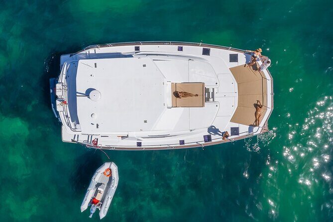 Half Day Cruise 3H Morning or Afternoon - West Rock Formations - Key Points