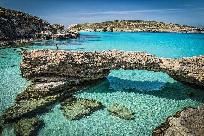 Half day Cruise - Comino, Gozo, Blue & Crystal Lagoon, and Caves - Onboard Amenities and Crew Experience