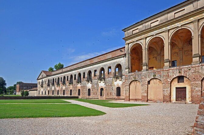 Half-day Guided tour of Mantua City Centre and Ducal Palace - Review of the Half-day Guided Tour of Mantua City Centre and Ducal Palace