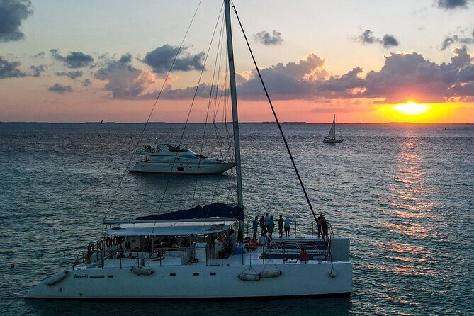 Half Day Sailing at Isla Mujeres from Cancun & Playa del Carmen - Key Points