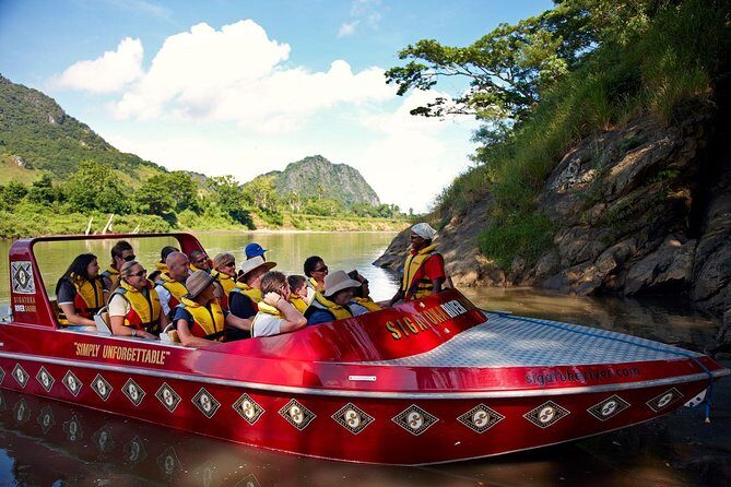 Half Day Sigatoka River Jetboat & Village Tour with Lunch & Transfers - Lunch: Fresh and Flavorful