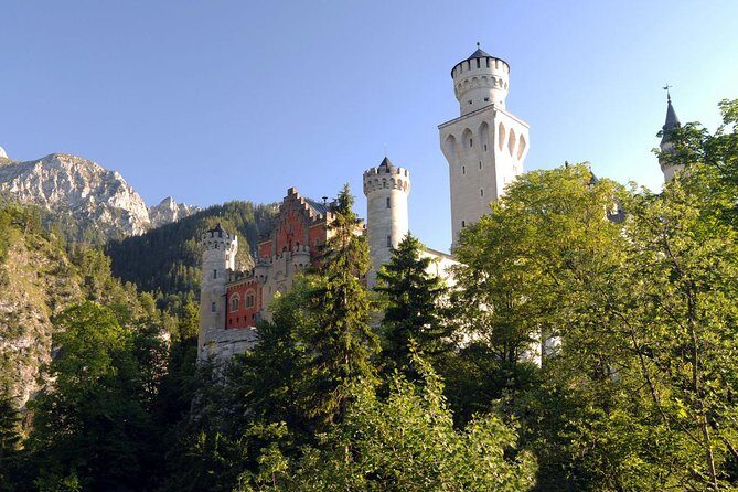 Half day tour from Garmisch-P. to Neuschwanstein castle - Key Points