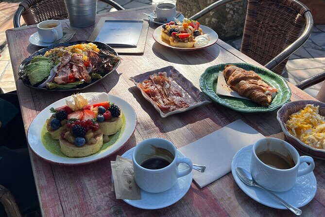 Half-Day Tour in Cascais / Sintra with Brunch and Wine Tasting - Who Is This Tour Best For?