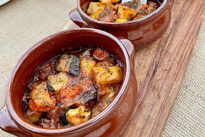 Half-Day Traditional Micro Restaurant in Santorini - FAQ  