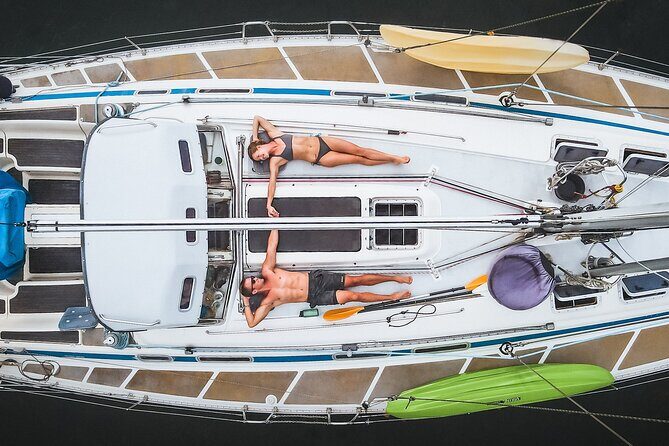 Half day whale watching - Without launch - FAQs