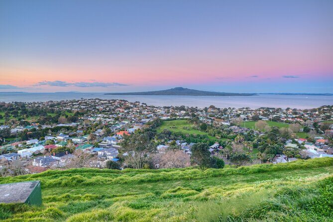 HalfDay Private Volcano Tour in Auckland Explore the City of Fire - Key Points