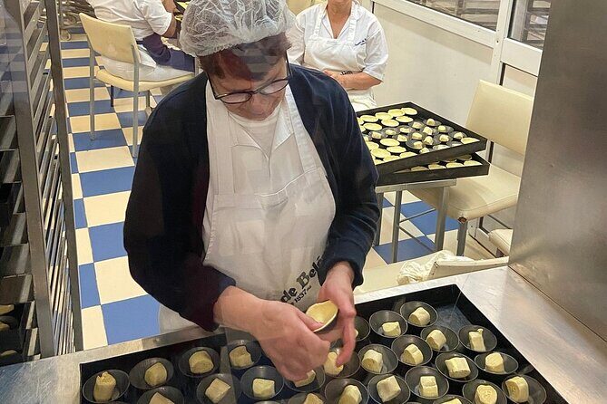 Halfday Tuk Tuk Tour Lisbon Highlights-Viewpoints-Local Stories - Frequently Asked Questions