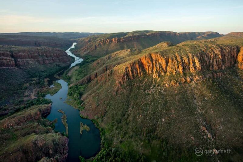 Halls Creek to Bungles: Fly /Drive + Aboriginal local guides - Food and Refreshments