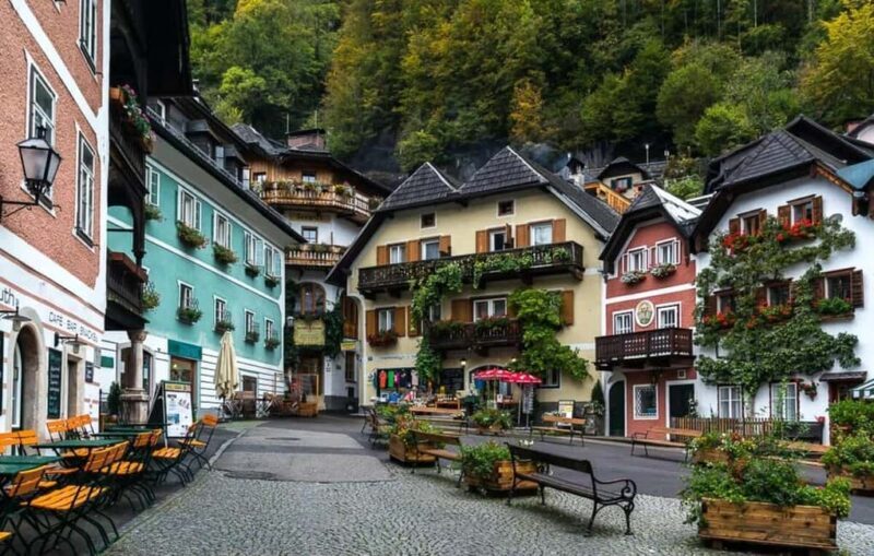 Hallstatt & Salzburg Day Trip from Vienna or Bratislava - The Itinerary Breakdown: What Finds Make This Tour Special?