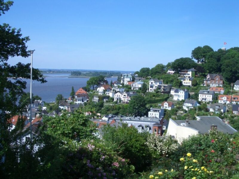 Hamburg: 2-Hour Blankenese Walking Tour - Key Points