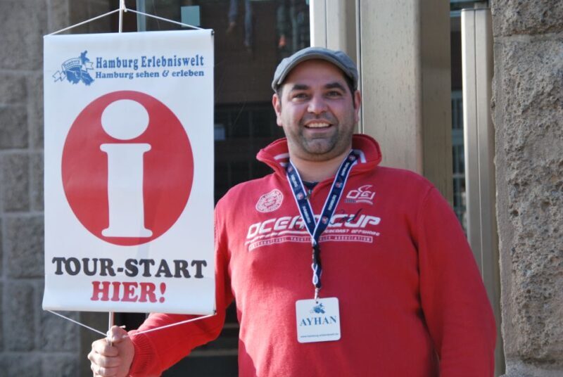 Hamburg: 3-Hour Limousine Tour with Driver-Guide - The Sum Up