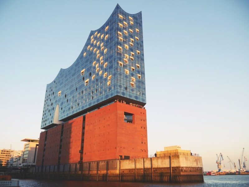Hamburg: Elphi Plaza Guided Tour with Störtebeker Beer - FAQ