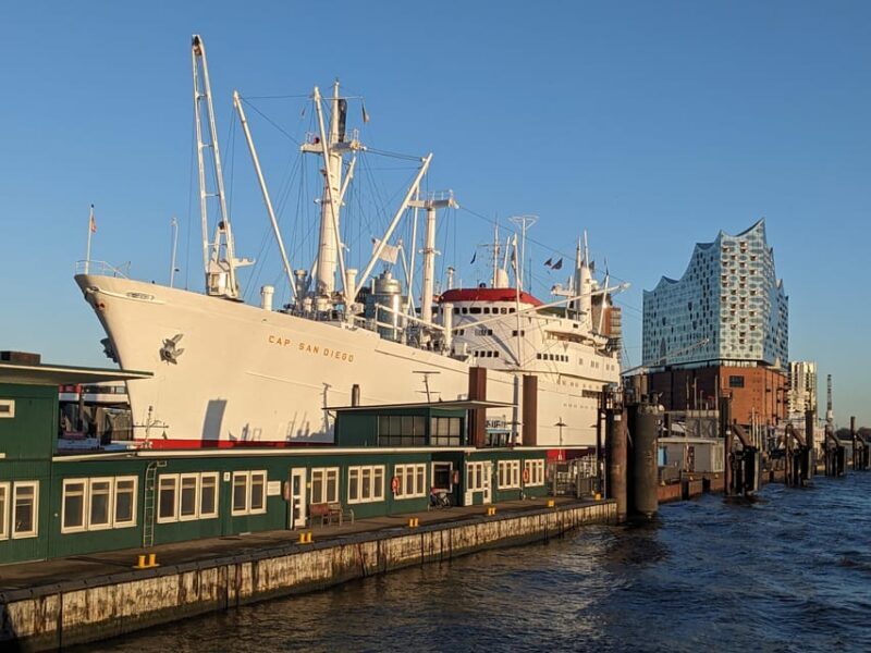 Hamburg: Guided Tour in French, the essentials in 2,5 hours! - Final Thoughts
