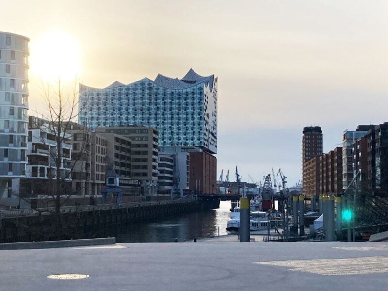 Hamburg: Guided Walking Tour in Danish - Practical Details and Value