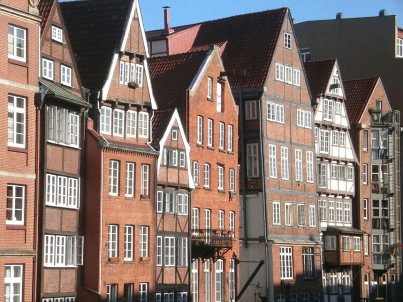 Hamburg: Guided Walking Tour in Danish - FAQ