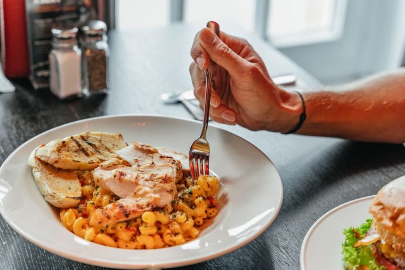 Hamburg: Hard Rock Cafe Skip-the-Line Meal - Who Will Love This Experience?