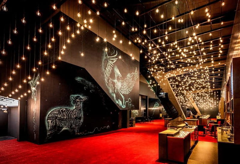 Hamburg: Harry Potter and the Cursed Child Theater - Key Points