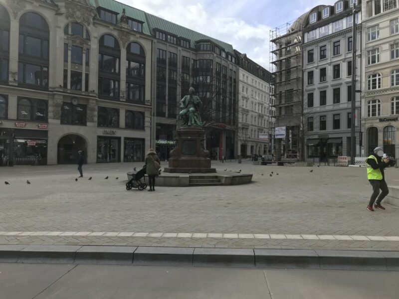 Hamburg: Line C Sightseeing Hop-On Hop-Off Bus Tour - Who Will Love This Tour?