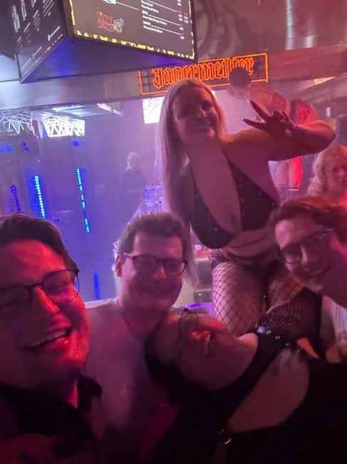 Hamburg: Neighborhood tour with an ex-dominatrix - The Sum Up