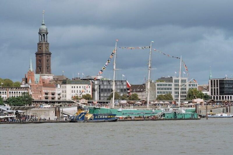 Hamburg: One Hour Traditional Harbor Cruise - FAQ