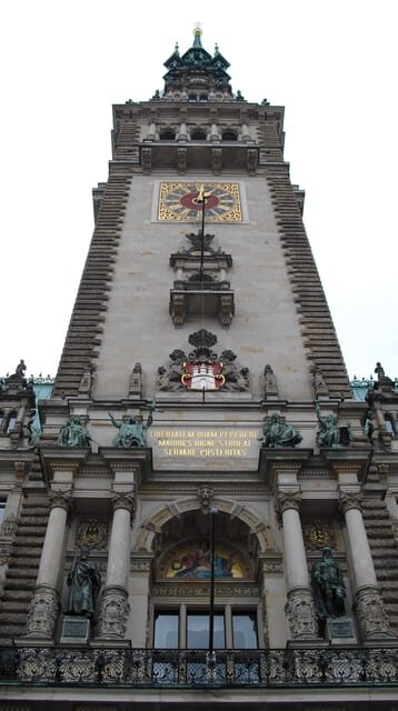 Hamburg: Private Tour Down Town around City Hall - Key Points  