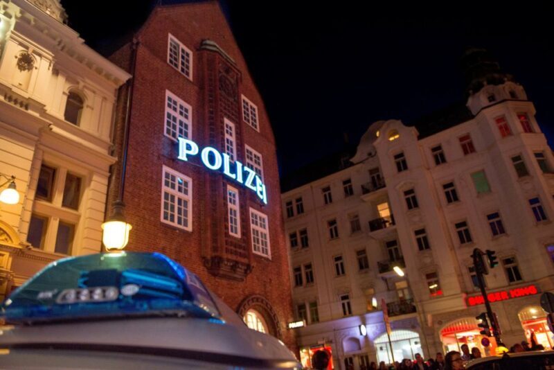 Hamburg: Private Tour Red Light District Walking Tour - Hans-Albers-Platz and Große Freiheit