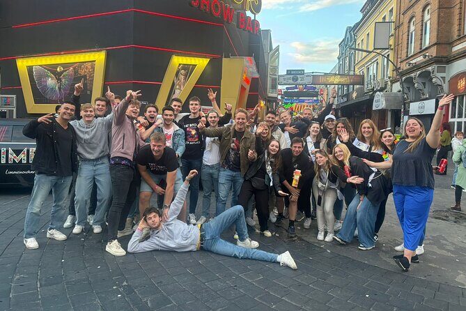 Hamburg PubCrawl: 4 Venues, Welcome Shots + Club Entry - The Complete Experience: What You Can Expect