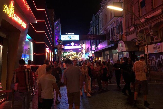 Hamburg: Red- & Bluelight - Private guided Reeperbahn Tour - FAQs