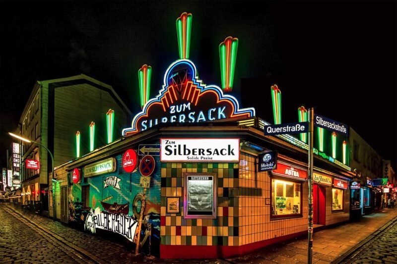 Hamburg: Safari tour in St. Pauli - Key Points