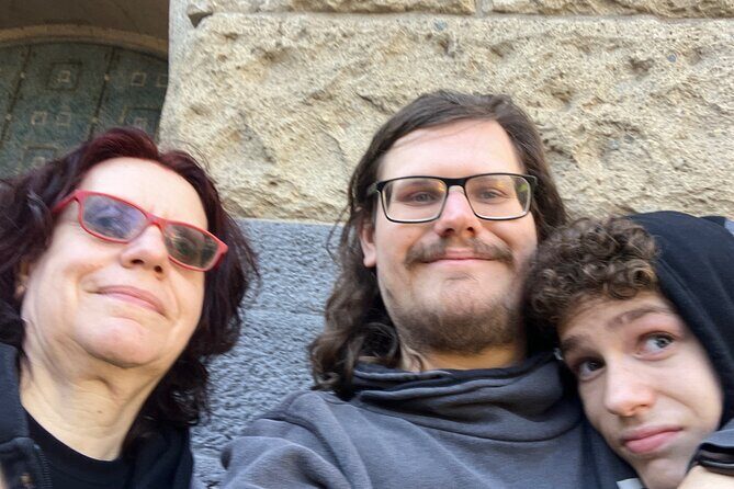 Hamburg Scavenger Hunt and Sights Self-Guided Tour - Frequently Asked Questions