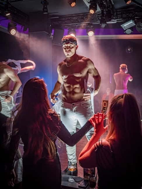 Hamburg: SIXX PAXX Men´s Perfoming Arts Show - In-Depth Review of the Hamburg SIXX PAXX Show