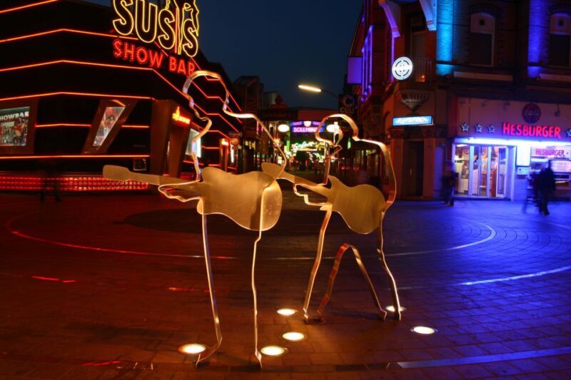 Hamburg St Pauli: Red Light District Walking Tour - Tips and Considerations