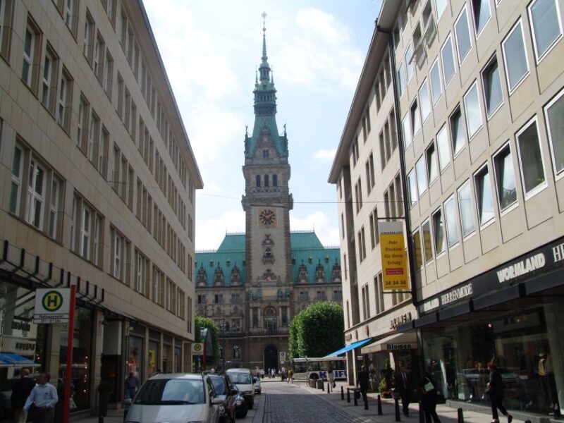 Hamburg: Walking Tour for School Groups - The Value of a Private, Guided Experience