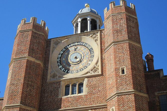 Hampton Court Palace 3hr tour: Henry VIII's & William III's intriguing Palaces - The Sum Up