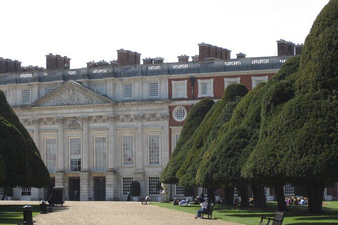Hampton Court Palace Private Tour - discovering the excesses of Henry VIII - FAQs
