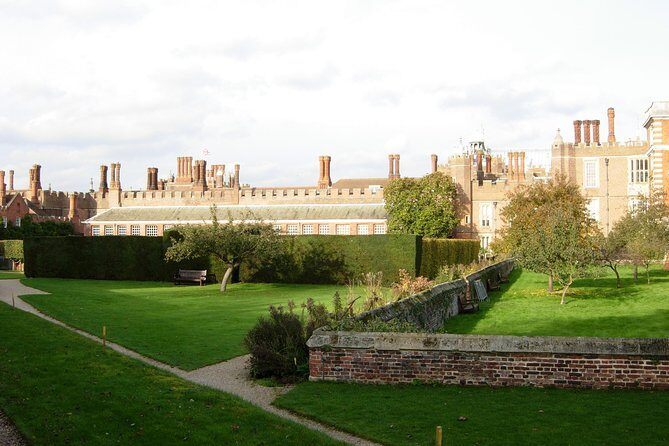 Hampton court palace private tour from London - Why Choose This Tour?