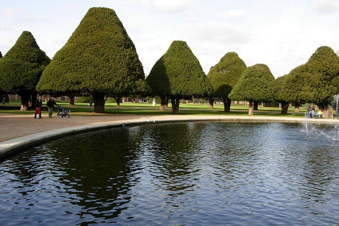 Hampton court palace private tour from London - FAQs