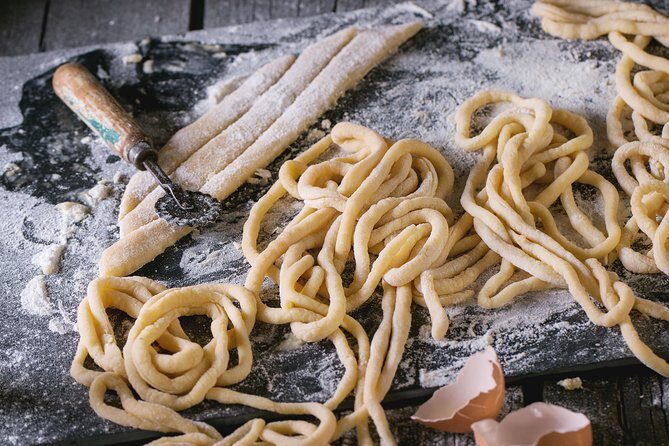 Handmade Pasta and Tiramisu class in Florence - The Experience in Detail