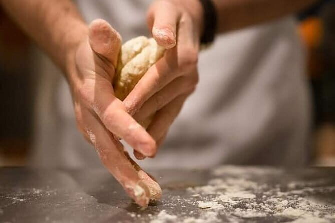 Hands on Deluxe Traditional 4-course dinner with fresh pasta - Who Will Love This?
