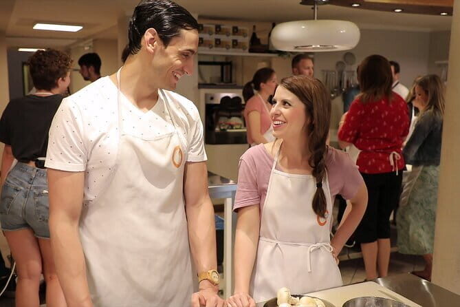 Hands-On Pasta Cooking Class in Florence with optional Pizza - Key Points