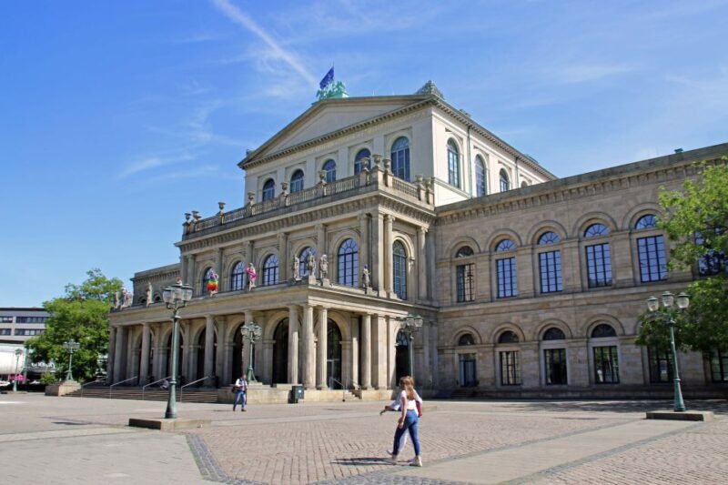 Hannover: Culinary Walking Tour Downtown + Old Town - Who Should Consider This Tour?