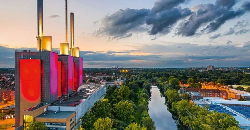 Hanover: Guided Walking Tour of the Linden-Limmer District - Key Points  